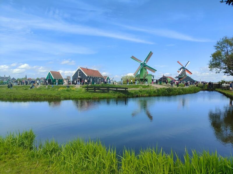 Excursion from Amsterdam to the windmills of Zaanse Schans - A Closer Look at the Zaanse Schans Tour Experience