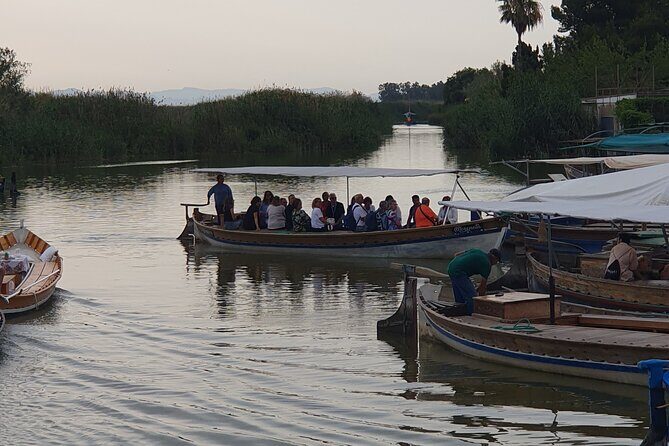 Excursion to the lagoon, sunset and boat ride. - FAQs