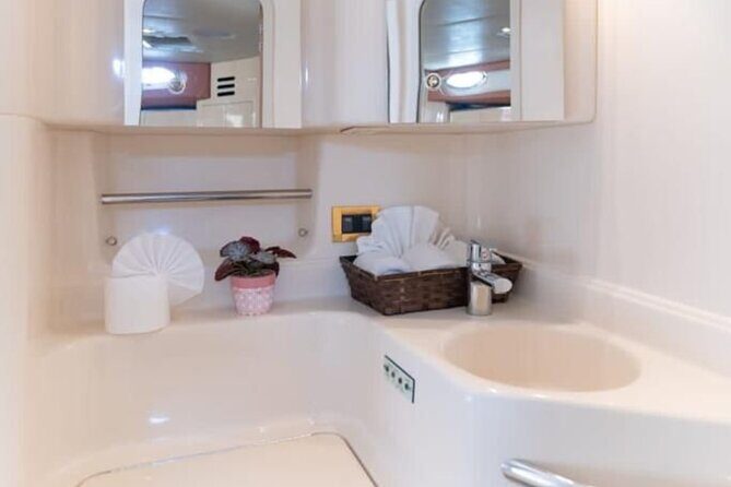 Experience in 30 foot yacht 3 hours - FAQ