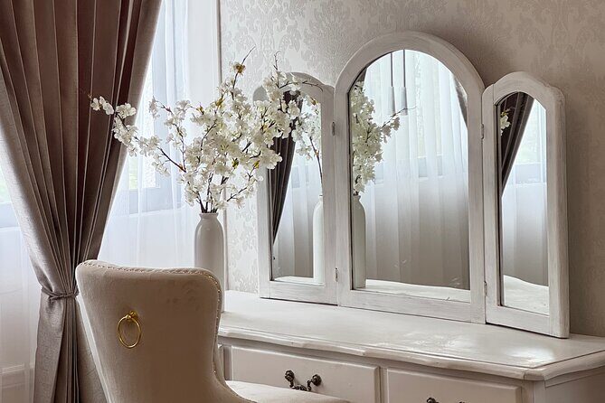 Experience Painting and Wine in Cancun - FAQs