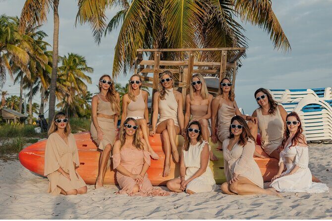 Experience Private Family photoshoot on Newport Beach - Key Points