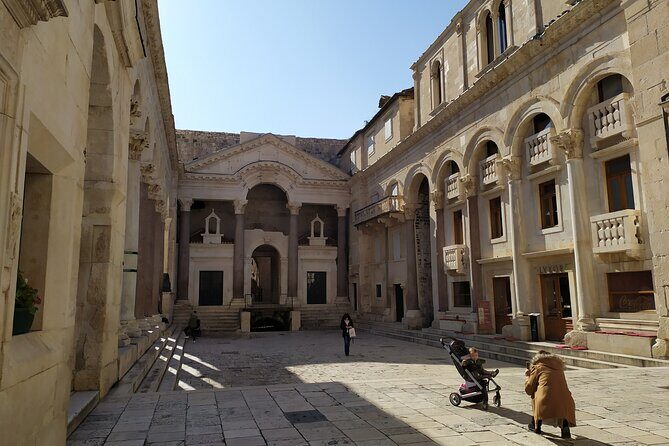 Experience Split With Local Professional Historian - Private - The Itinerary: Step-by-Step Breakdown