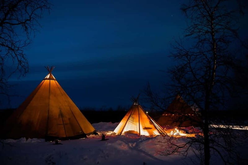 Experience the majestic Auroras Kiruna-Abisko & lodge dinner - Key Points