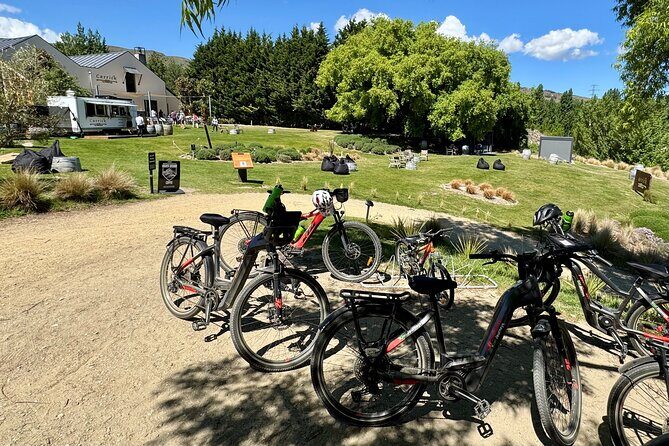 Explore Bannockburn Wineries & Private Wine Retreat by eBike - Frequently Asked Questions