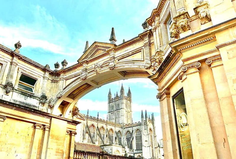 Explore Bath in Spanish: With Olga, local guide - Key Points
