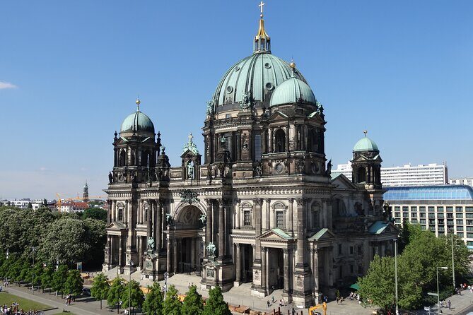 Explore Berlin History and Highlights Sightseeing Walking Tour - A Deep Dive Into the Itinerary