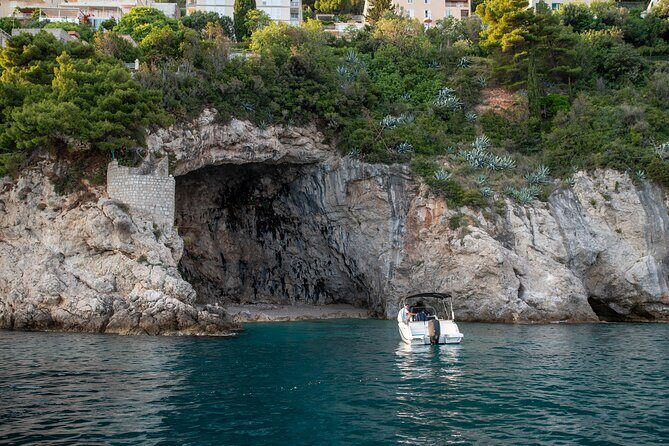 Explore Blue & Green Caves With Speedboat - Private Tour - The Itinerary in Detail: What to Expect