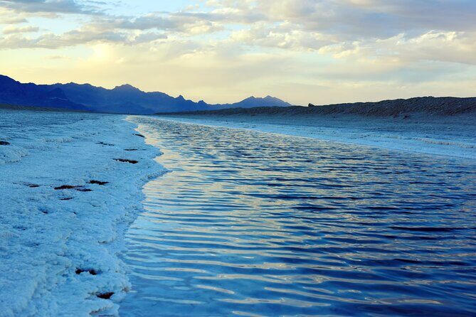 Explore Bonneville Salt Flats Journey to the Edge of the World - In-Depth Review of the Bonneville Salt Flats Tour