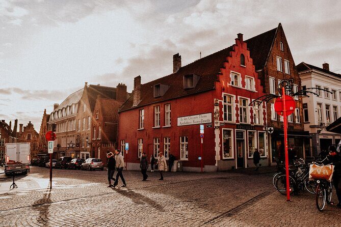 Explore Bruges in 60 minutes with a Local - Key Points 