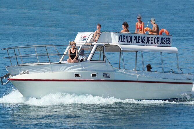 Explore Comino, Blue Lagoon & Caves - Private speed boat - Key Points