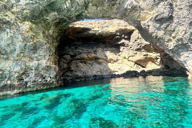 Explore Comino, Blue Lagoon & Caves - Private speed boat - FAQs