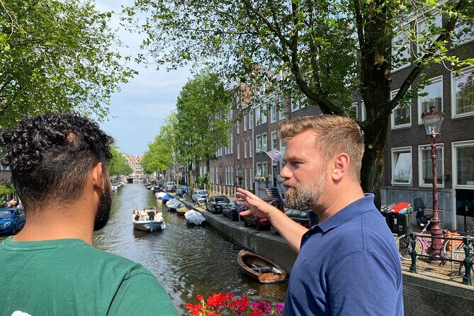 Explore hidden streets with friends - Timing and Logistics