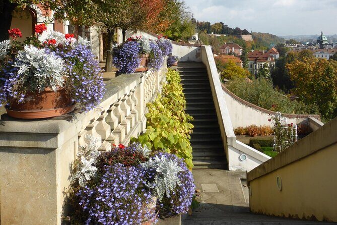 Explore Lourdes in 60 minutes with a Local - A Closer Look at the Experience
