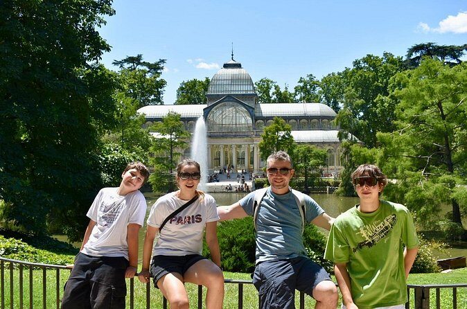 Explore Madrid by bike taking photos with Benja - Authentic Insights from Past Travelers