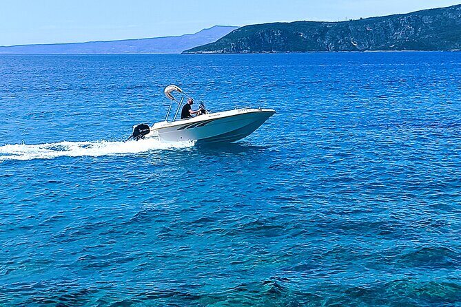 Explore Mani by boat - rent a boat in Kardamili (no licence) - Key Points