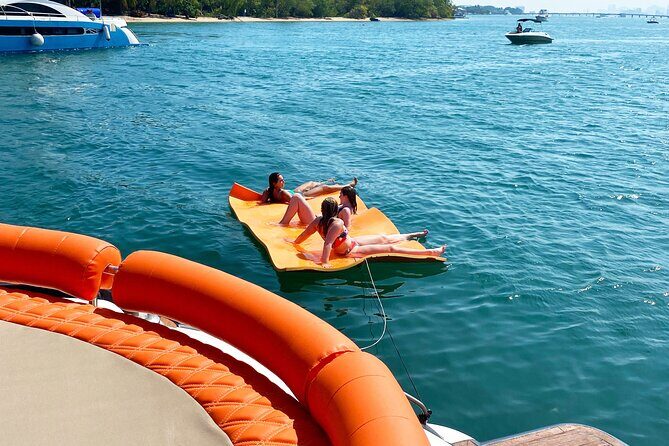 Explore Miami on a Luxury 65' Sport Yacht - In-Depth Review of the Experience