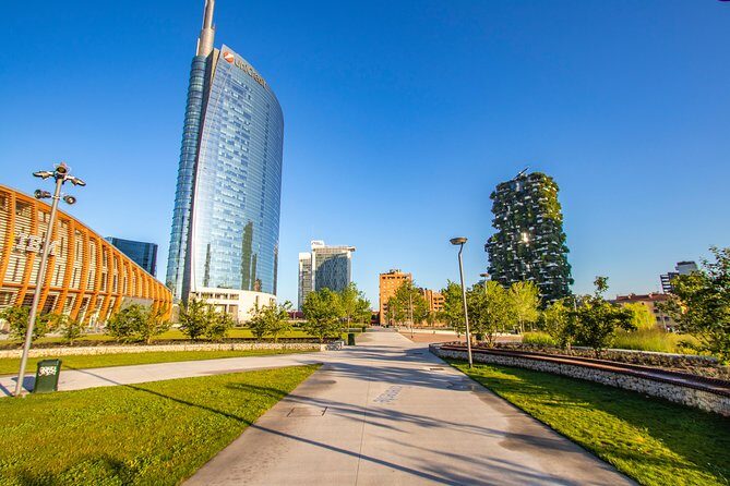 Explore Milan in 90 minutes with a Local - An Inside Look at the 90-Minute Milan Experience
