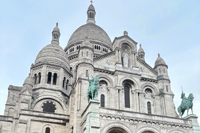 Explore Montmartre and Sacre Coeur with the best guides in Paris - The Itinerary in Detail