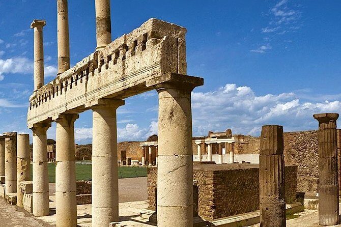 Explore Naples & Pompeii in One Day  Guided Half-Day Tour - Authentic Insights from Reviewers