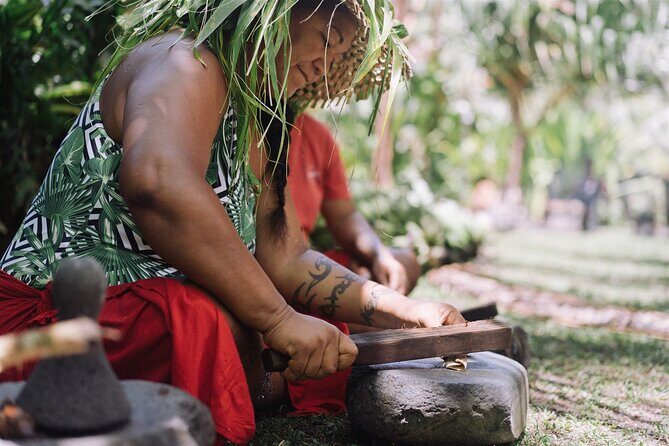 Explore old-fashioned Polynesian life and prepare a local meal - Who Will Love This Tour?