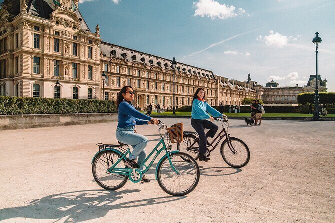 Explore Paris Highlights by Bike - Key Points