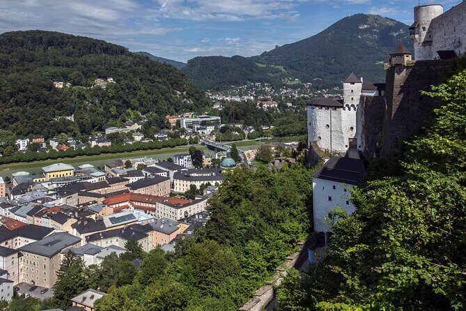 Explore Salzburg in 60 minutes with a Local - What the Tour Includes and Excludes
