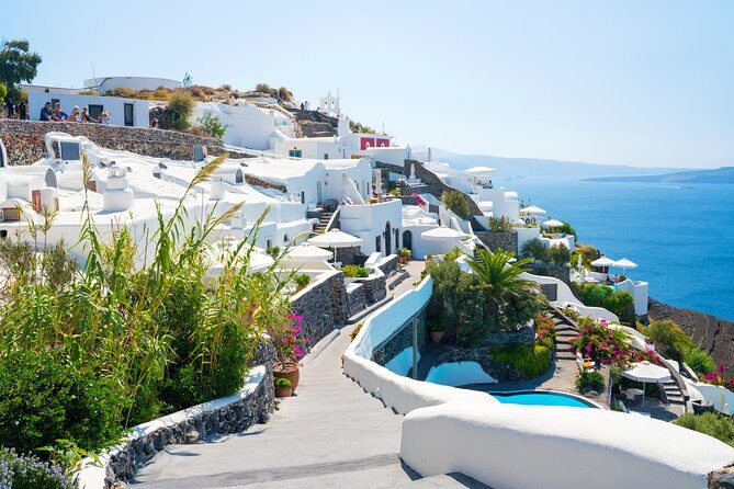 Explore Santorini with a Local - 4 Hours Private Tour - Who Should Consider This Tour?