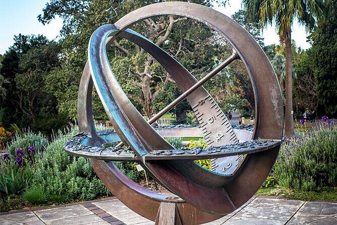 Explore Sydney's Botanic Gardens In a Series of Fun Cryptic Clues - The Sum Up