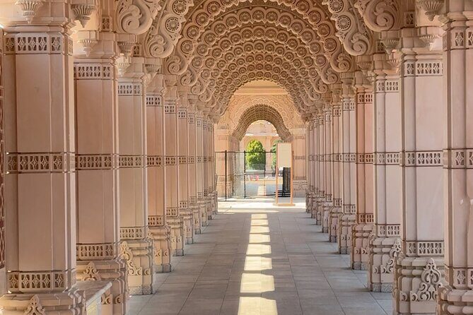 Explore the Hindu Temple a Spiritual Gem Near New York - Who Would Love This Tour?