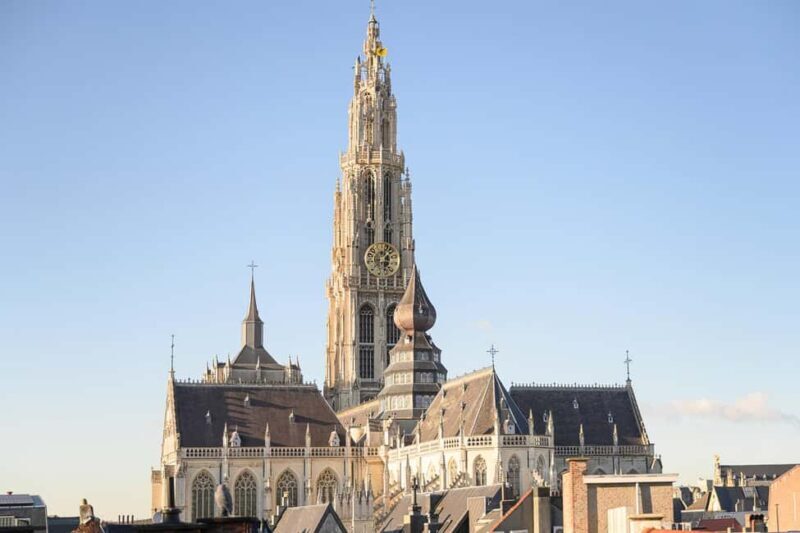 Explore the history of Antwerp with a local historian - Key Points