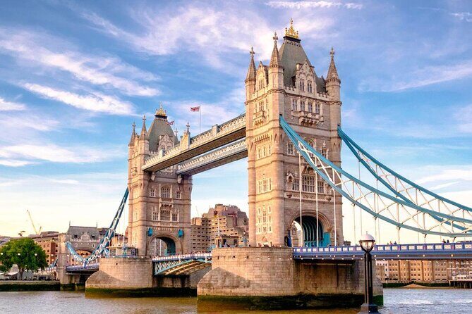 Explore Tower Bridge & London's Top 30 Landmarks Tour - Key Points