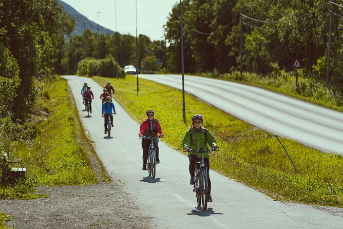 Explore Tromso by E-bike - Guided Ride on Electric Bike in Tromso - The Experience: What Travelers Say