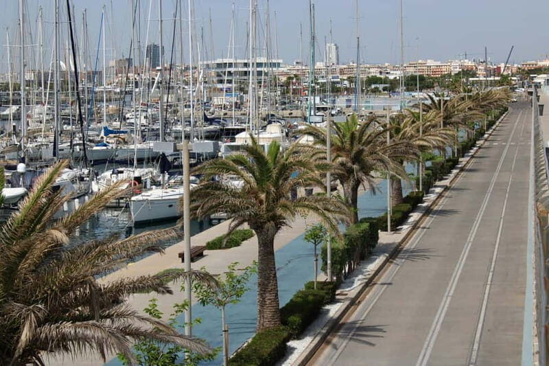 Explore Valencias Coast: Boat trip to Valencian Venice - Key Points