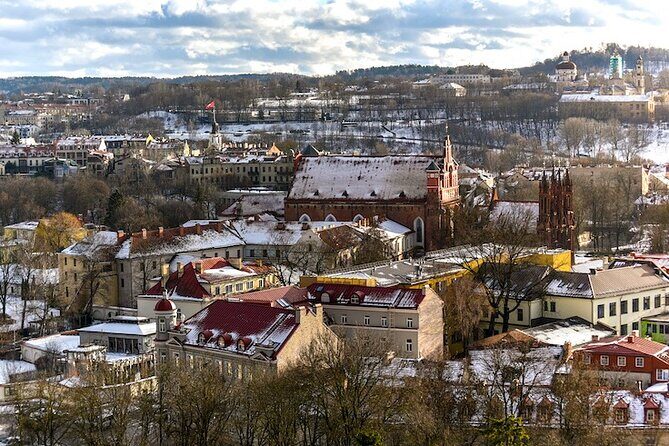 Explore Vilnius: Old Town and Uzupis Guided Walking Tour - Exploring the Itinerary in Detail