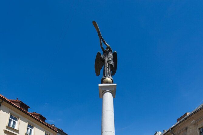 Explore Vilnius: Old Town and Uzupis Guided Walking Tour - Value for Money and Practical Tips