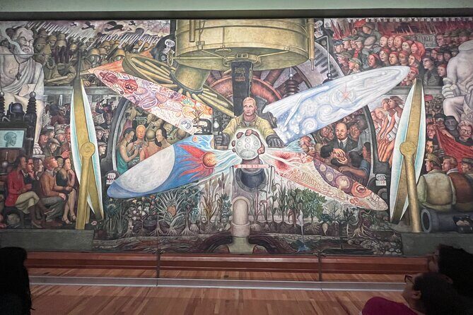 Exploring Mexican Muralism: A Journey through Bellas Artes Palace - Key Points
