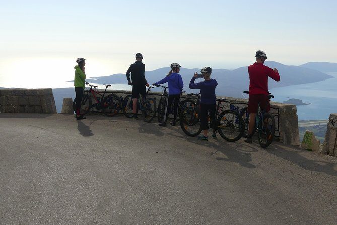Express Cable Car ascent & 25Turns Epic Bike Descent. - Key Points