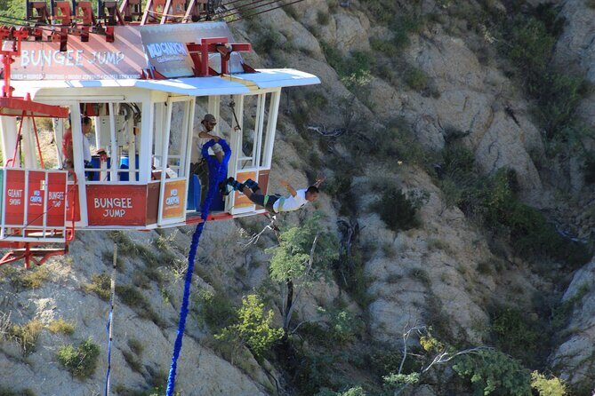 Extreme Bungee Jump in Los Cabos - An In-Depth Look at the Experience