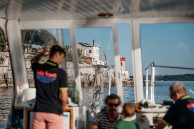 FAANA: DOLPHIN SAFARI - The Authenticity and Value of the Faana Dolphin Safari