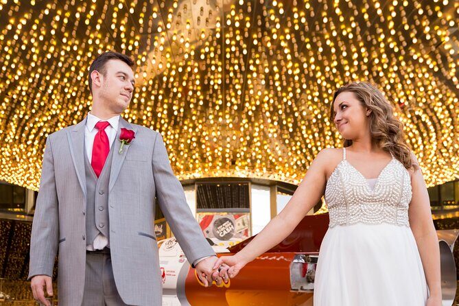 Fabulous Downtown Las Vegas Fremont Street Photo Shoot - Meeting Points & Practical Details
