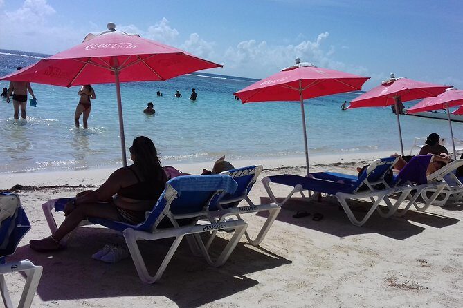 FACILITIES BEACH CLUB For A Day At The Beach At Los Arrecifes Restaurant. - What Is the FACILITIES BEACH CLUB Experience?