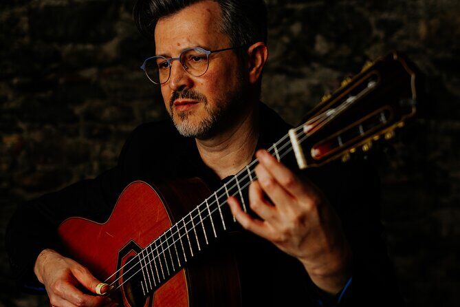 Fado Show with Wine and History in Madeira - Meeting Points and Logistical Details