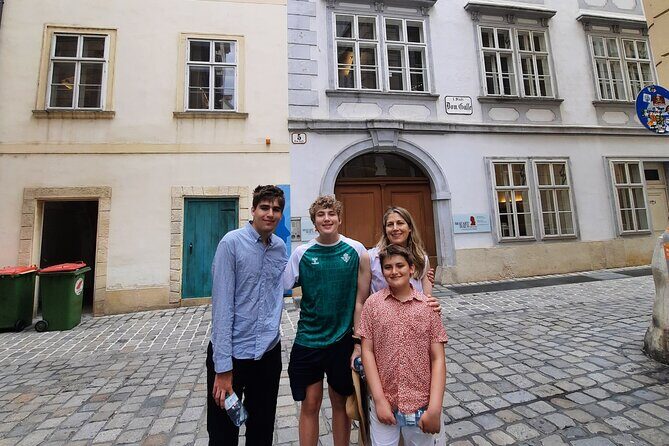 Fall in Love with Vienna in 4h: Hidden Gems- Group Tour - FAQs