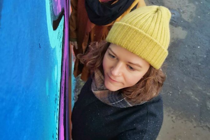 Falls road Murals Walking Tour with former prisoners - Who Will Love This Tour?