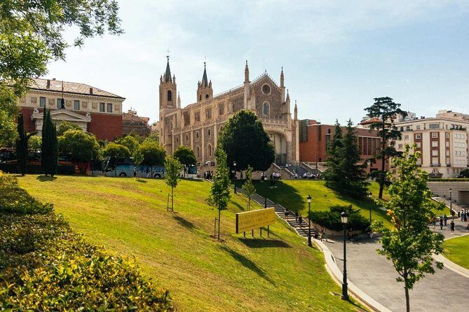 Family Friendly Madrid Private City Tour - FAQ