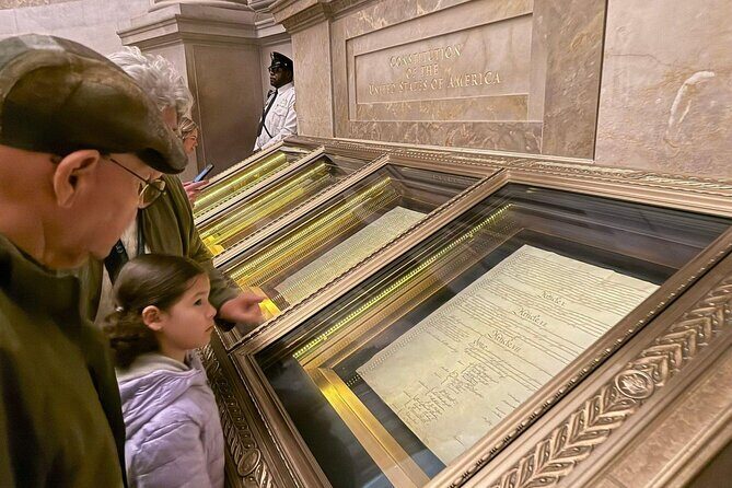 Family Friendly National Archives Building Private Tour - Key Points