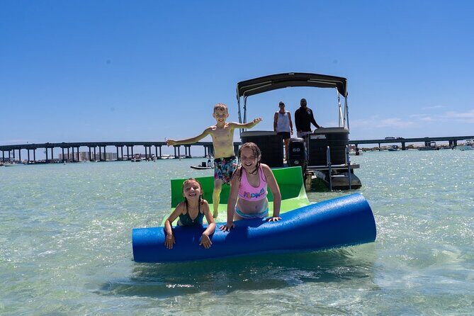 Family Fun Pontoon Rental w/ Lily Pad - Exploring the Experience in Detail