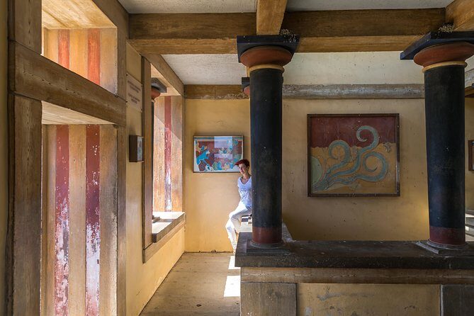 Family Mythology Adventure - Explore the Palace of Knossos - FAQ