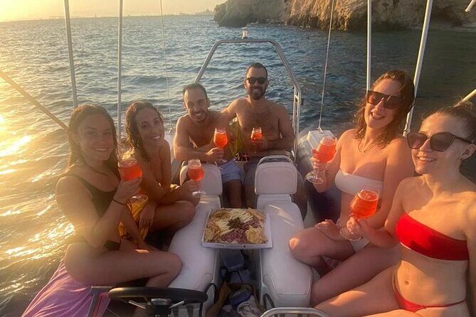 Fantastic sunset excursion by boat to the Devil's saddle - Key Points