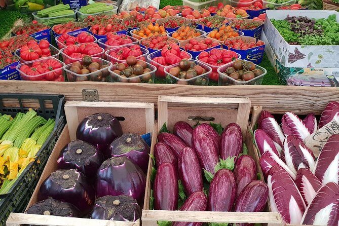 Farmers Market Shopping with Roman Full Course Class - (SHARED) - An Authentic Taste of Rome’s Food Scene